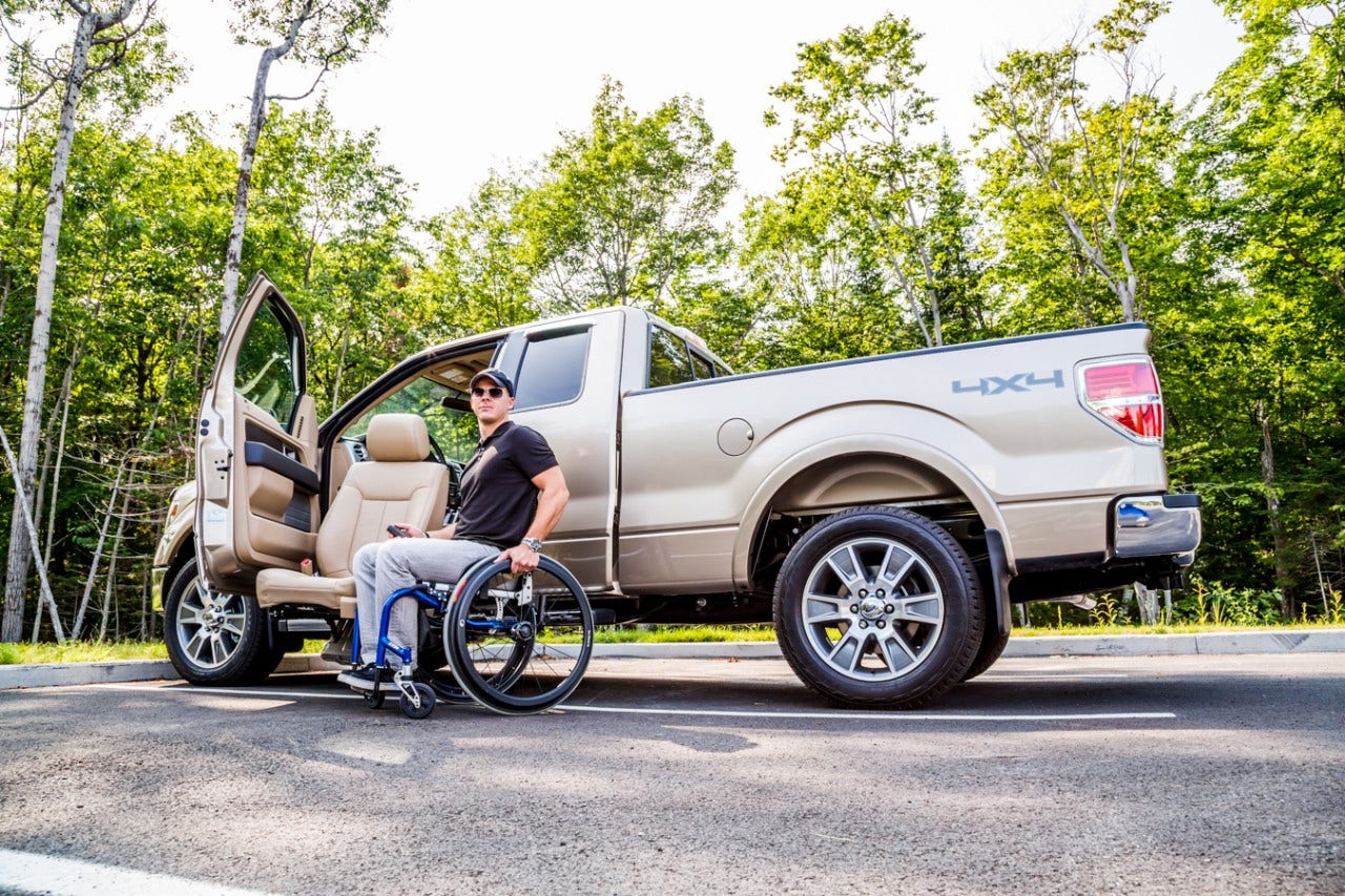 Wheelchair Vans, Lifts, Scooters, Seats, Driving Aids | United Access